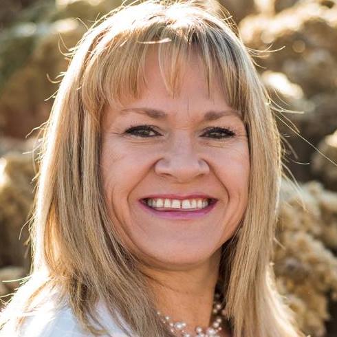 Misty Dean Thompson Headshot – Called to Learn University